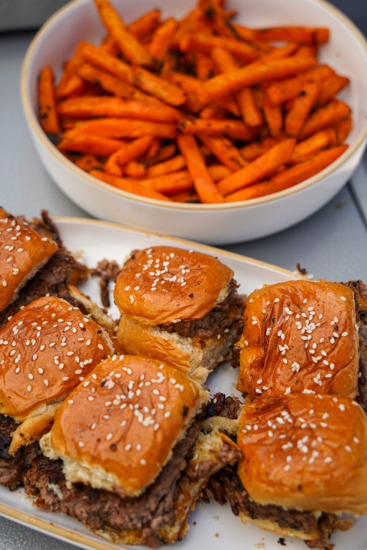 Cheeseburger sliders and sweet potato fries - Asili Glam