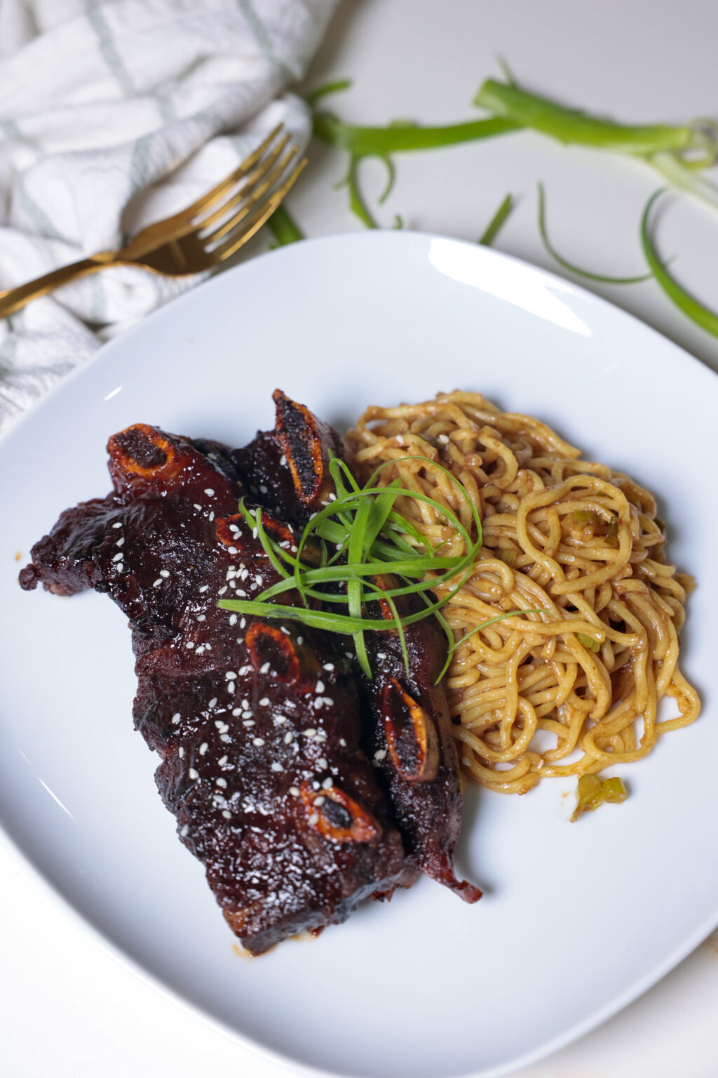 Slow Cooker Korean BBQ Short Ribs with Sweet Garlic Noodles Let me put ...