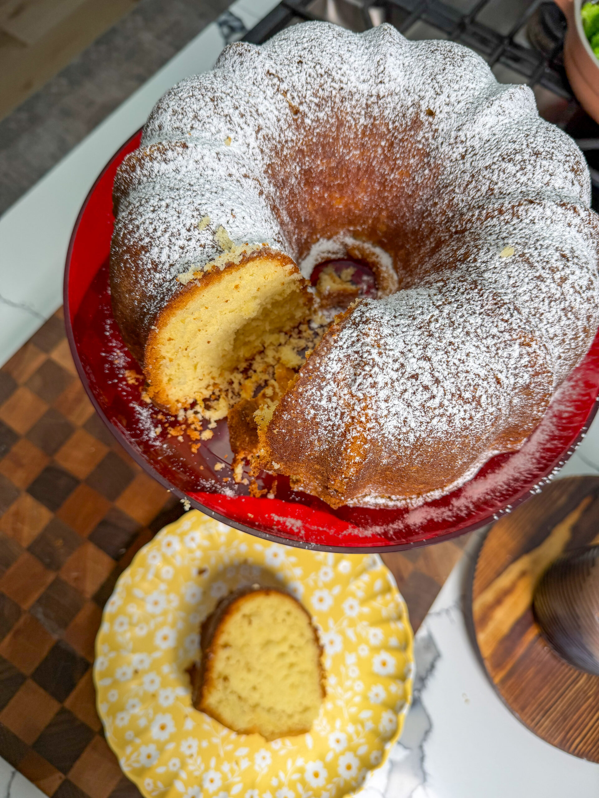 The Ritz-Carlton Lemon Pound Cake Recipe: Is It Worth the Hype? - Asili ...